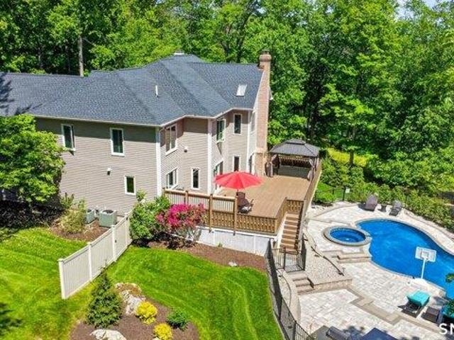 house with 5 bedroom, Newtown CT DS104235696