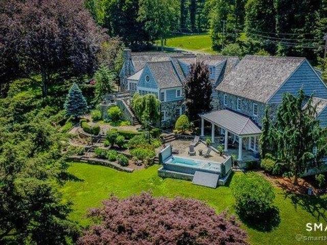 house with 5 bedroom, Newtown CT ES104921248