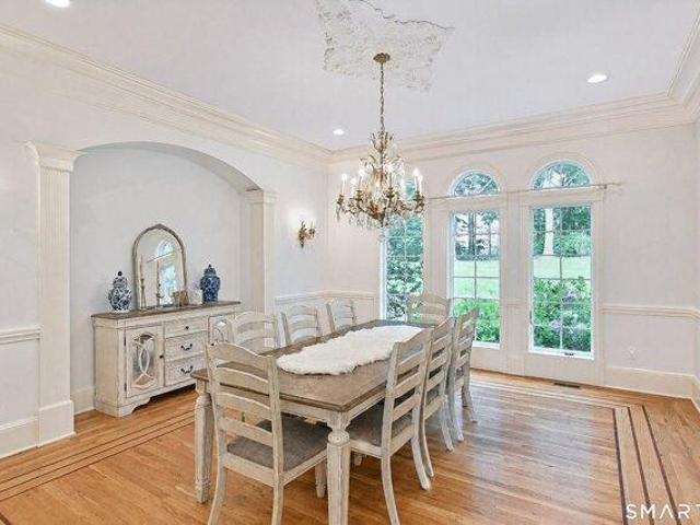 house with 5 bedroom, Newtown CT ES105140860