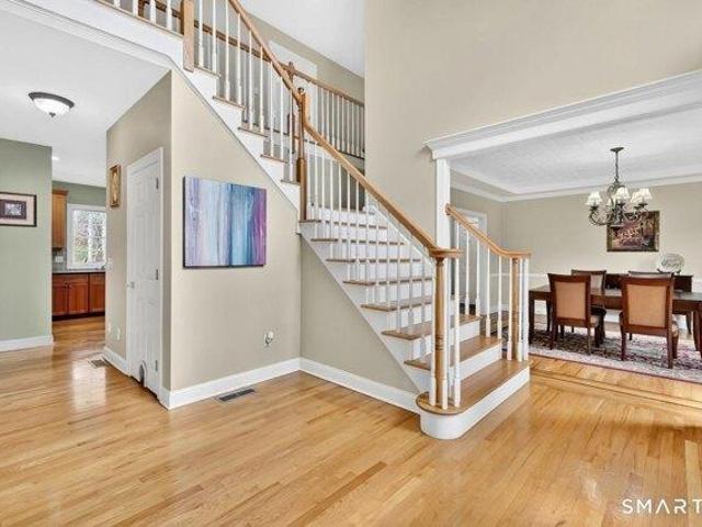house with 5 bedroom, Newtown CT ES102824484