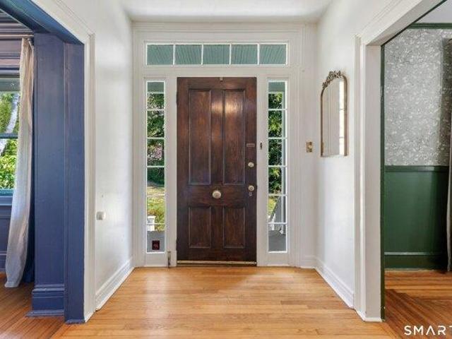 house with 5 bedroom, New Canaan CT DLS102584737