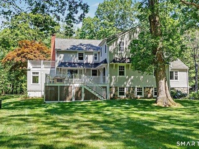 house with 5 bedroom, New Canaan CT ES104191268