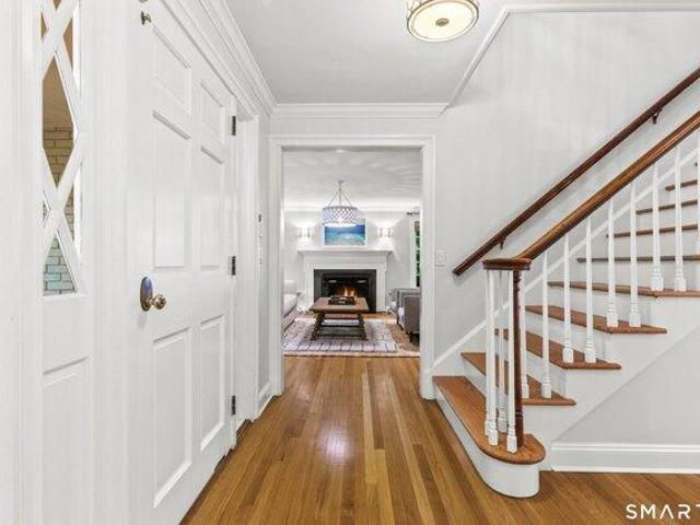 house with 5 bedroom, New Canaan CT ES104375335