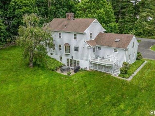 house with 5 bedroom, New Canaan CT ES104542207