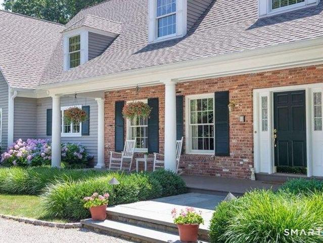 house with 5 bedroom, New Canaan CT ES104790184