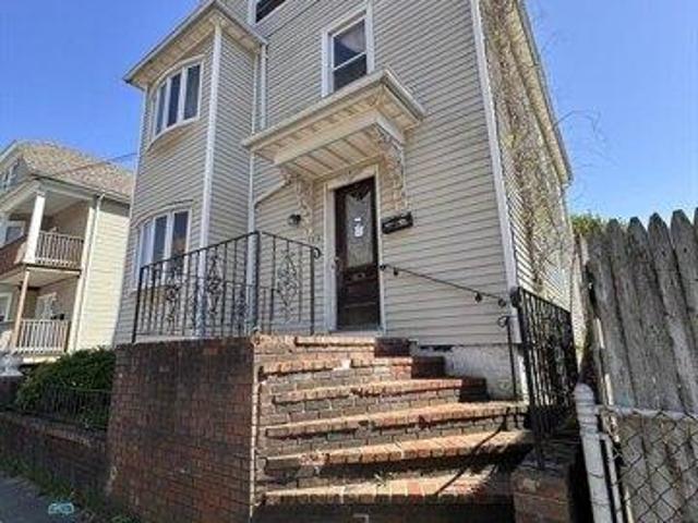 house with 5 bedroom, New Bedford MA DLS102154231