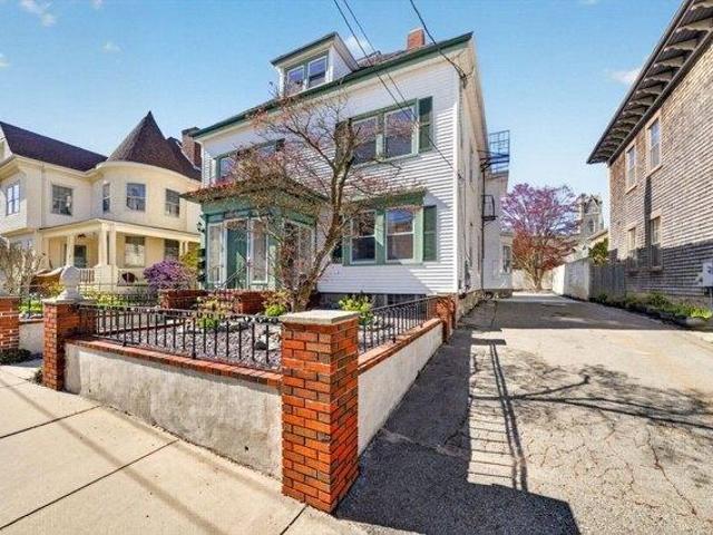 house with 5 bedroom, New Bedford MA DS102218471