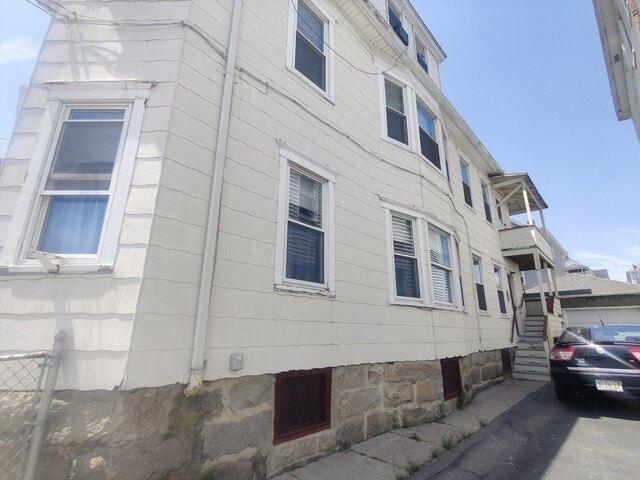 house with 5 bedroom, New Bedford MA ES104296364
