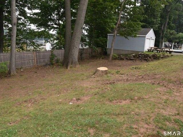 house with 5 bedroom, New Britain CT ES105173084