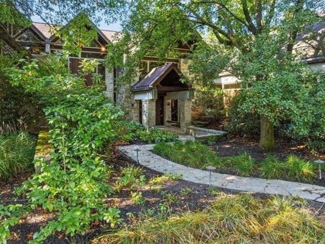 house with 5 bedroom, New Kensington PA ES104907546
