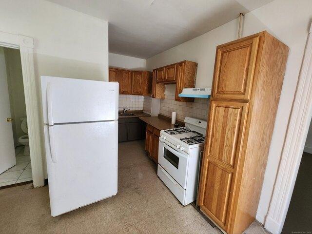 house with 5 bedroom, New Haven CT DLS88247179