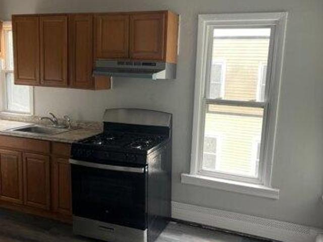 house with 5 bedroom, New Haven CT ES104810980