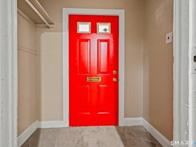 house with 5 bedroom, New Haven CT ES104191261