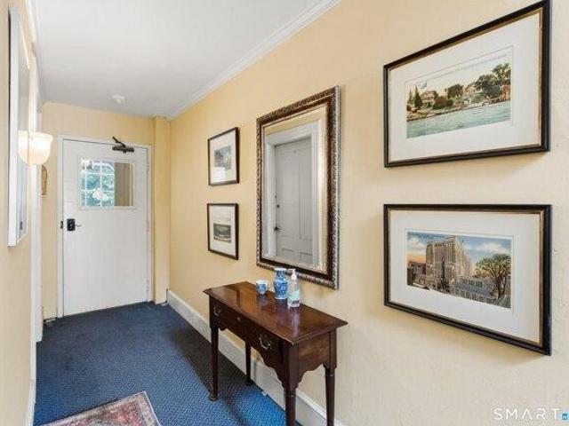 house with 5 bedroom, New Haven CT ES105125475