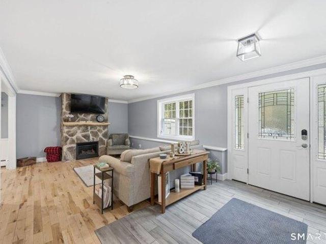 house with 5 bedroom, New Hartford CT DLS102284674