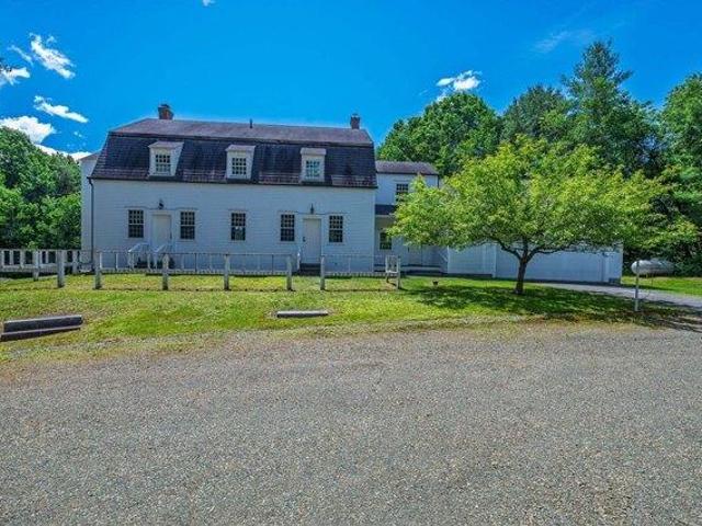 house with 5 bedroom, New London NH DS104375273