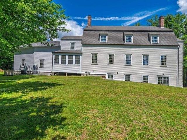house with 5 bedroom, New London NH ES104852332