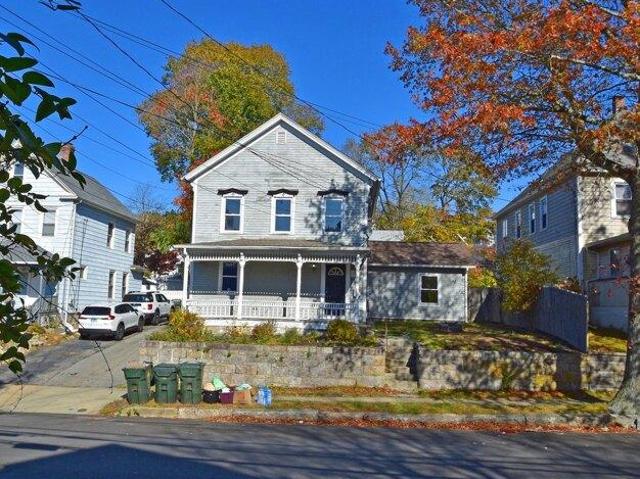 house with 5 bedroom, New London CT DLS102280133