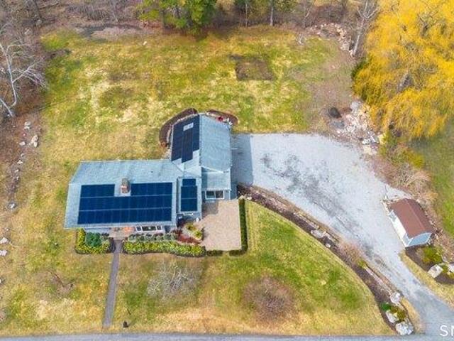 house with 5 bedroom, New Milford CT DLS102154285