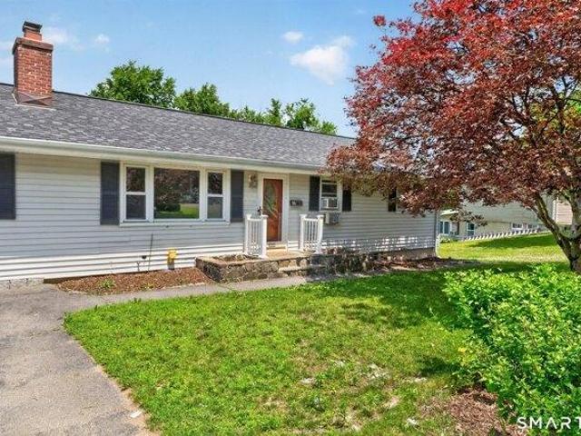 house with 5 bedroom, New Milford CT DS104188347