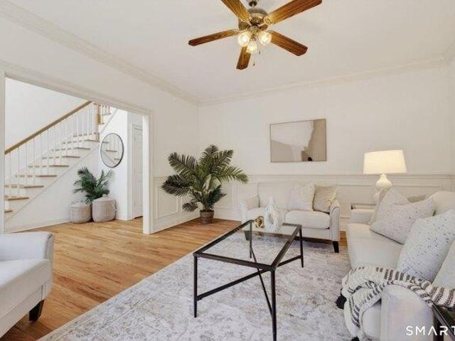house with 5 bedroom, New Milford CT ES104512674