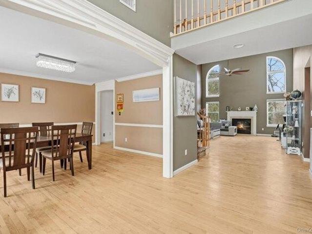 house with 5 bedroom, New Windsor NY ES103621633