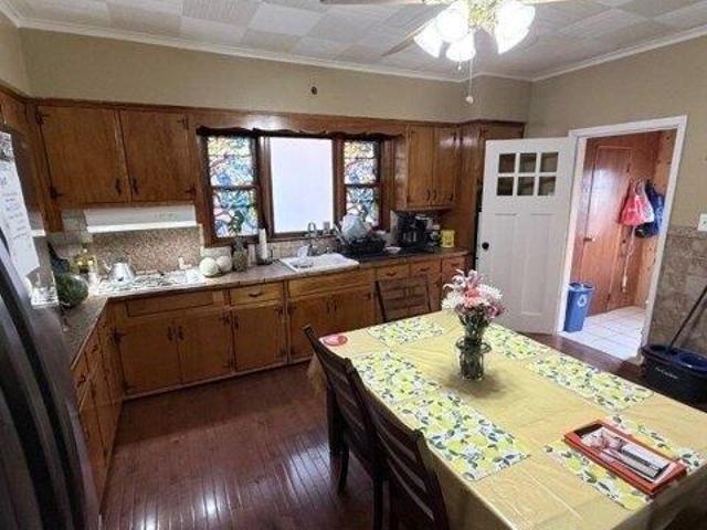 house with 5 bedroom, Newark NJ DLS102723887