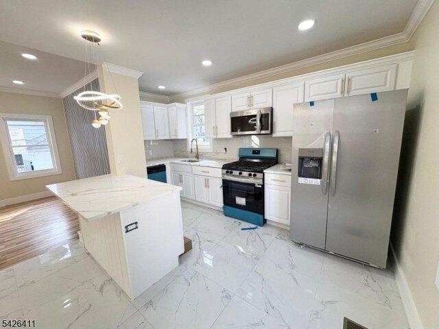 house with 5 bedroom, Newark NJ DS101801699