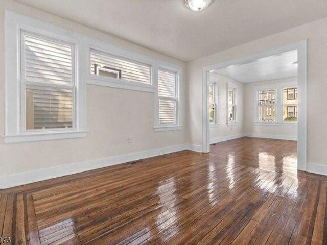 house with 5 bedroom, Newark NJ DS102215686
