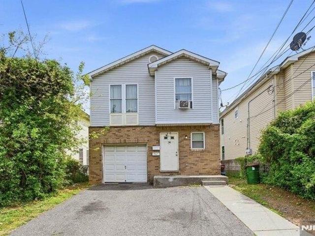 house with 5 bedroom, Newark NJ ES103159222