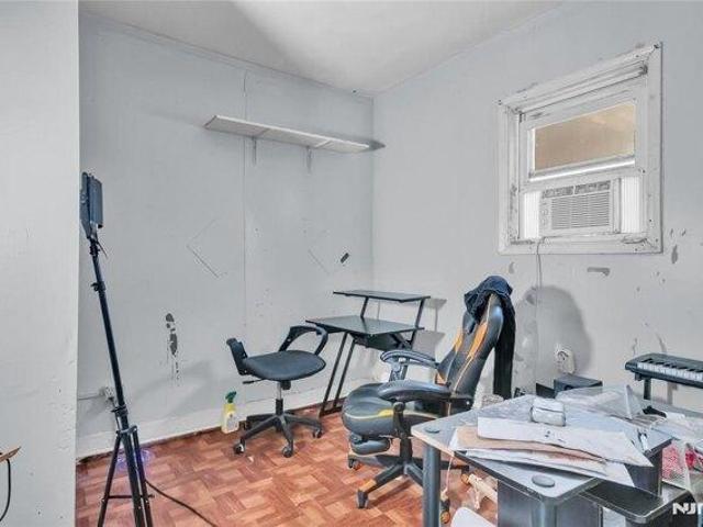 house with 5 bedroom, Newark NJ ES103188265
