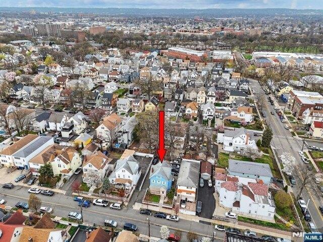 house with 5 bedroom, Newark NJ ES104408987