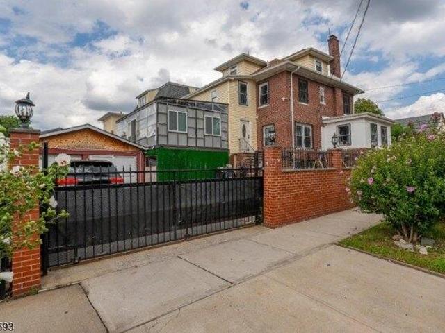 house with 5 bedroom, Newark NJ ES105230995