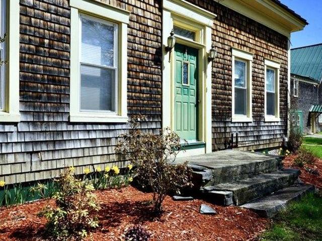 house with 5 bedroom, Newport ME ES104810155