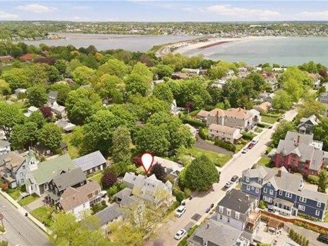 house with 5 bedroom, Newport RI ES104790970