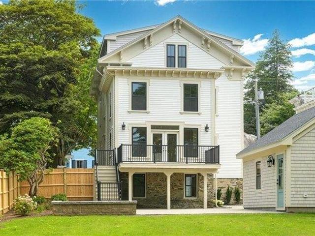 house with 5 bedroom, Newport RI ES105114805