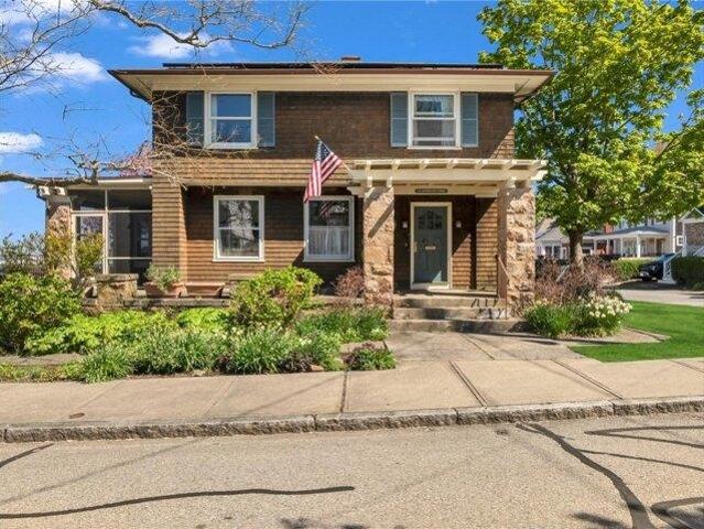 house with 5 bedroom, Newport RI ES103101366