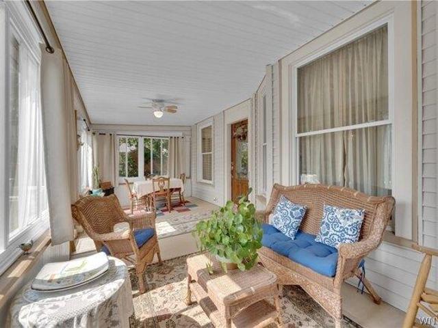 house with 5 bedroom, North Tonawanda NY ES104922275