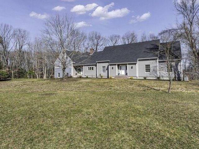 house with 5 bedroom, North Andover MA DLS102962372