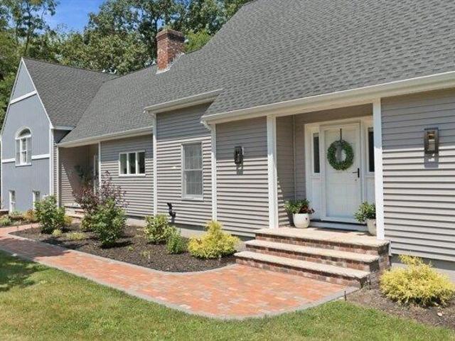 house with 5 bedroom, North Andover MA DS104351503