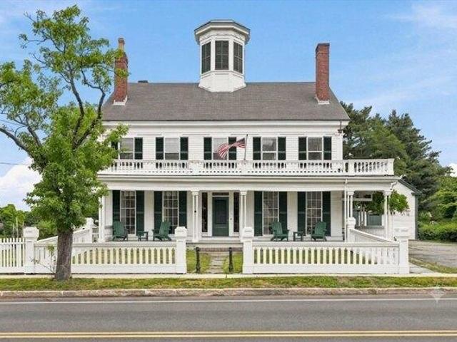 house with 5 bedroom, North Andover MA ES104351359