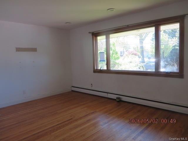house with 5 bedroom, North Bellmore NY ES103621343
