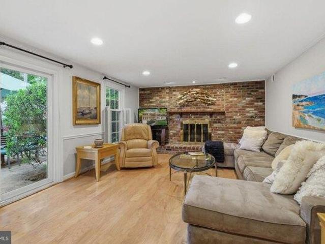 house with 5 bedroom, North Bethesda MD ES103624520