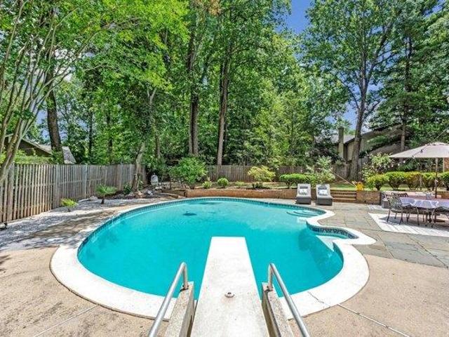 house with 5 bedroom, North Bethesda MD ES103627535