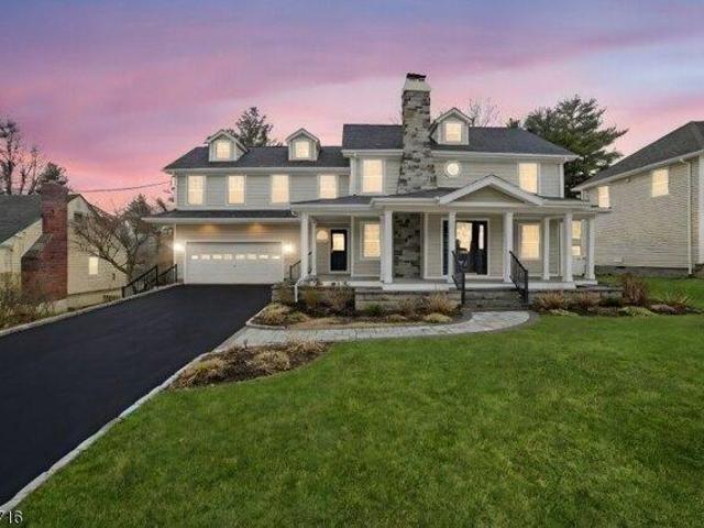 house with 5 bedroom, North Caldwell NJ DLS100462563