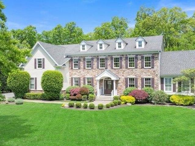 house with 5 bedroom, North Caldwell NJ DS101781541