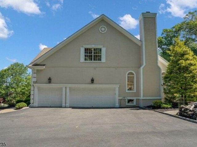 house with 5 bedroom, North Caldwell NJ DS103185933