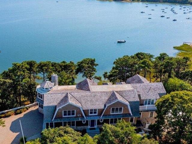 house with 5 bedroom, North Chatham MA DLS101627883
