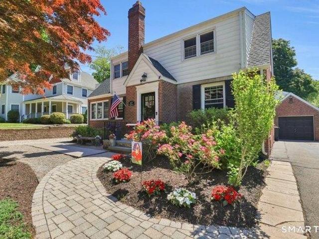 house with 5 bedroom, North Haven CT DS104261620