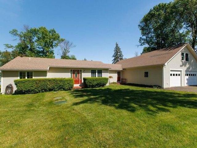 house with 5 bedroom, North Hero VT ES103436250